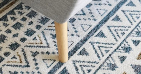 Najlepši tepisi za dnevni boravak - Preporuke i saveti